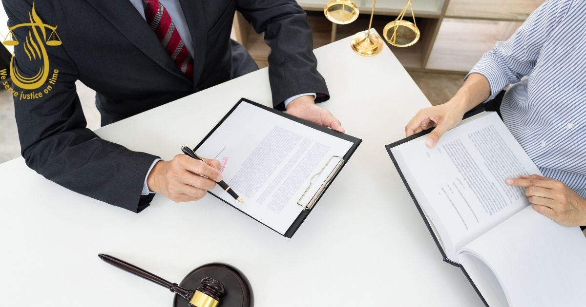 How Do Criminal Lawyers in Dubai Handle Complex Cases?